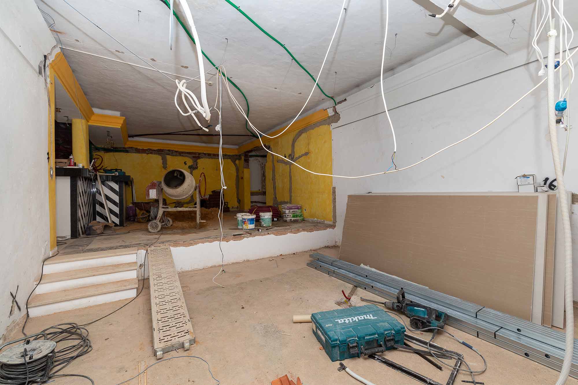 Escritórios Carvoeiro Clube (Carvoeiro) – Building Lovers